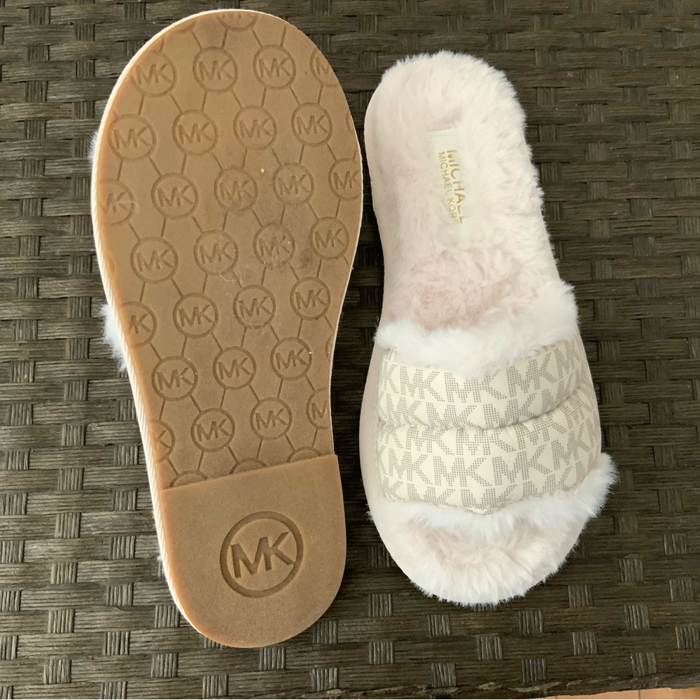 Michael Kors Mk Logo Ivory Bone Faux Fur Slides Slipp… - Gem
